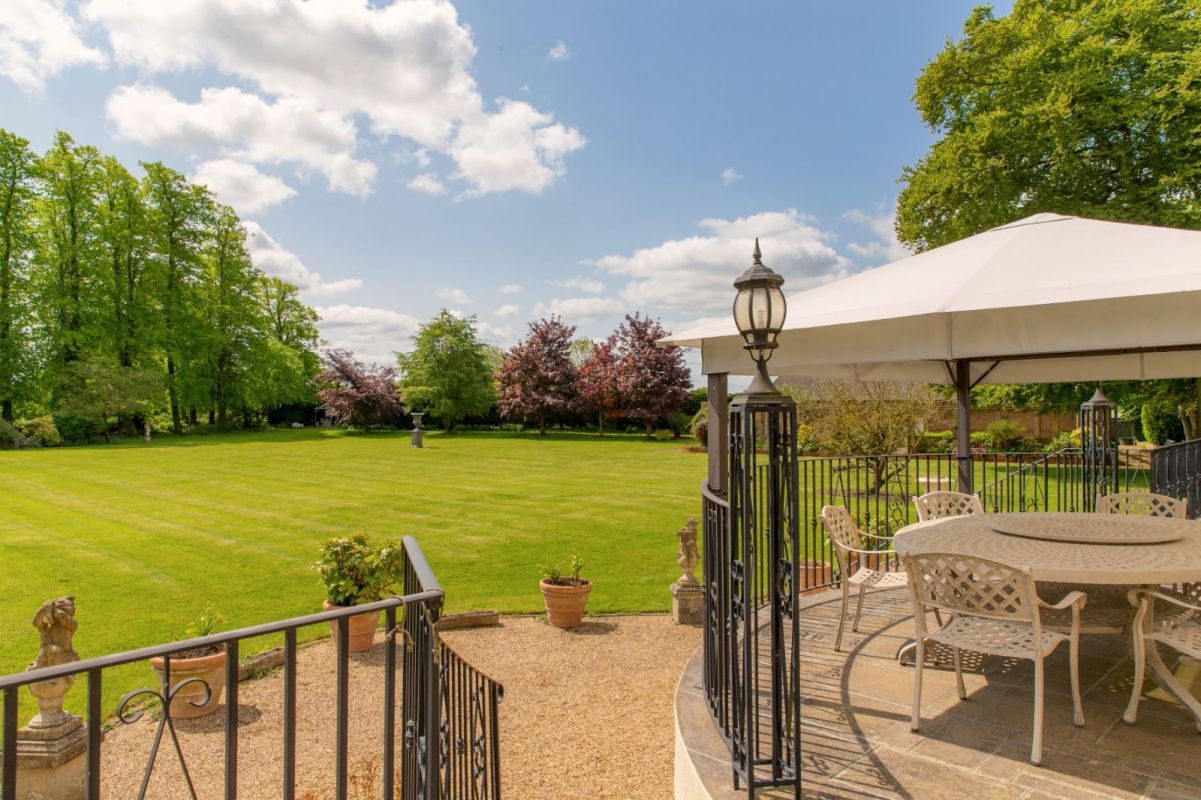 Langley Lodge Lane | Strutt & Parker