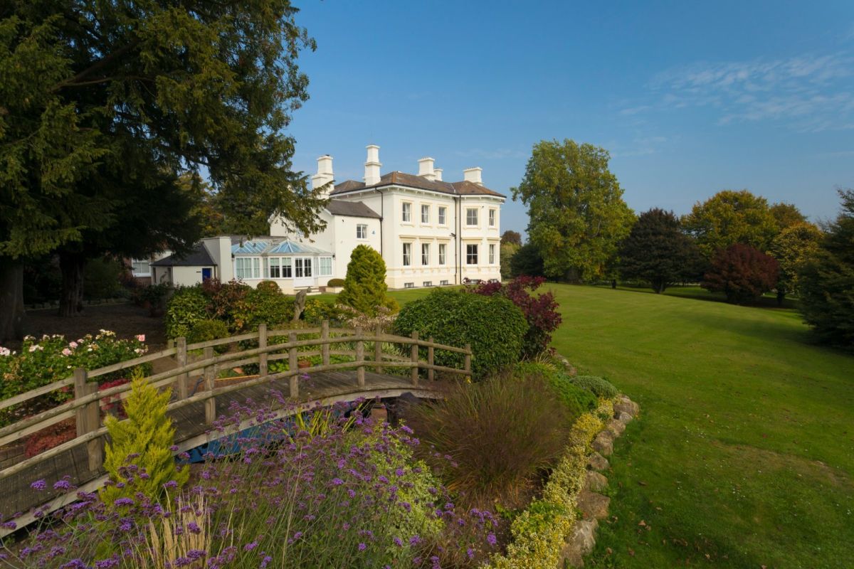 The Broadway | Strutt & Parker