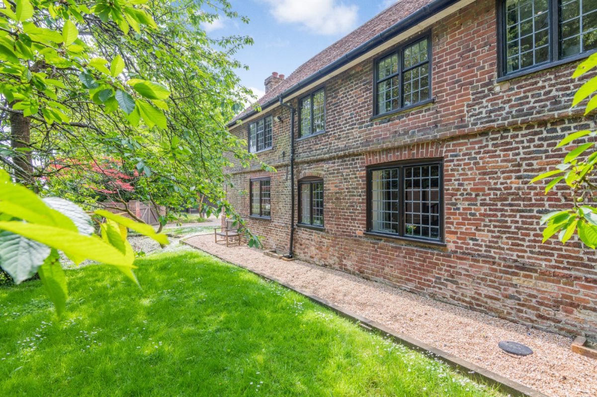 The Street | Strutt & Parker